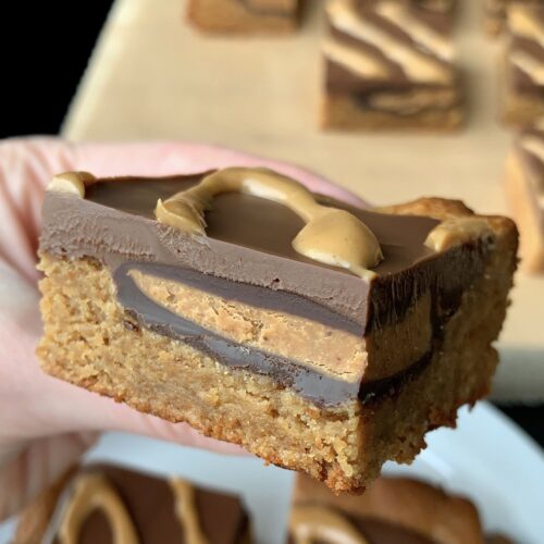 Keto Peanut Butter Cup Bars - BakeToBeFit - Low-Carb Dessert Recipes